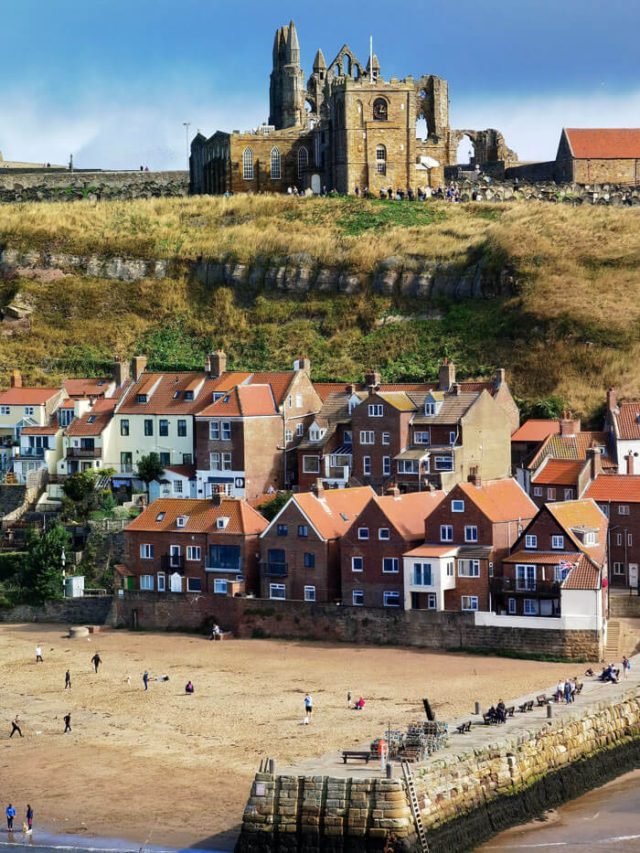 Visiting Whitby: 15 of the best things to do in Whitby - Helen on her ...